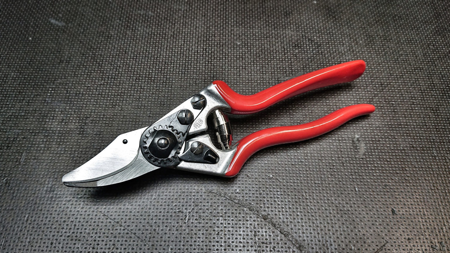 Gartenschere Felco + Swiss Pocket Knife - Der Messerkönig ...